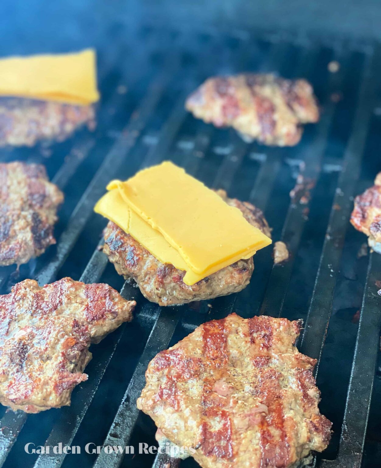How to Make the Best Cheeseburger on the Grill