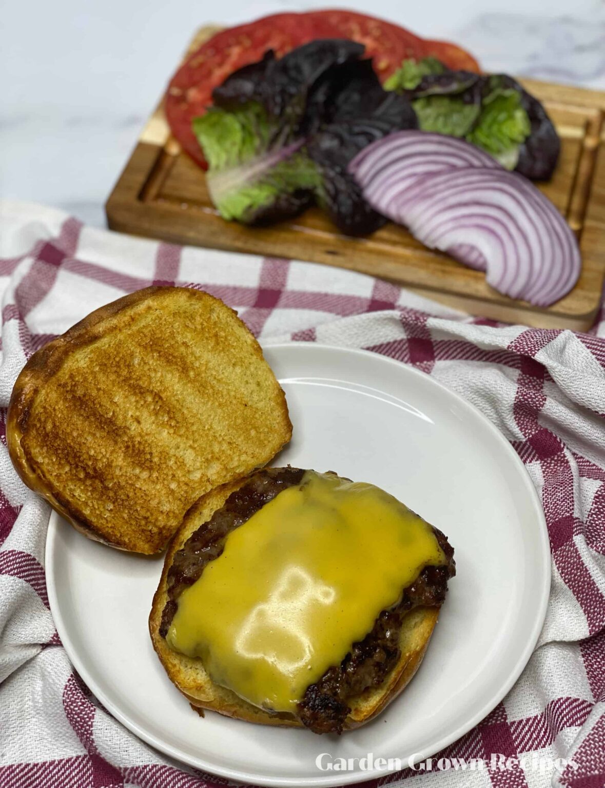 How to Make the Best Cheeseburger on the Grill