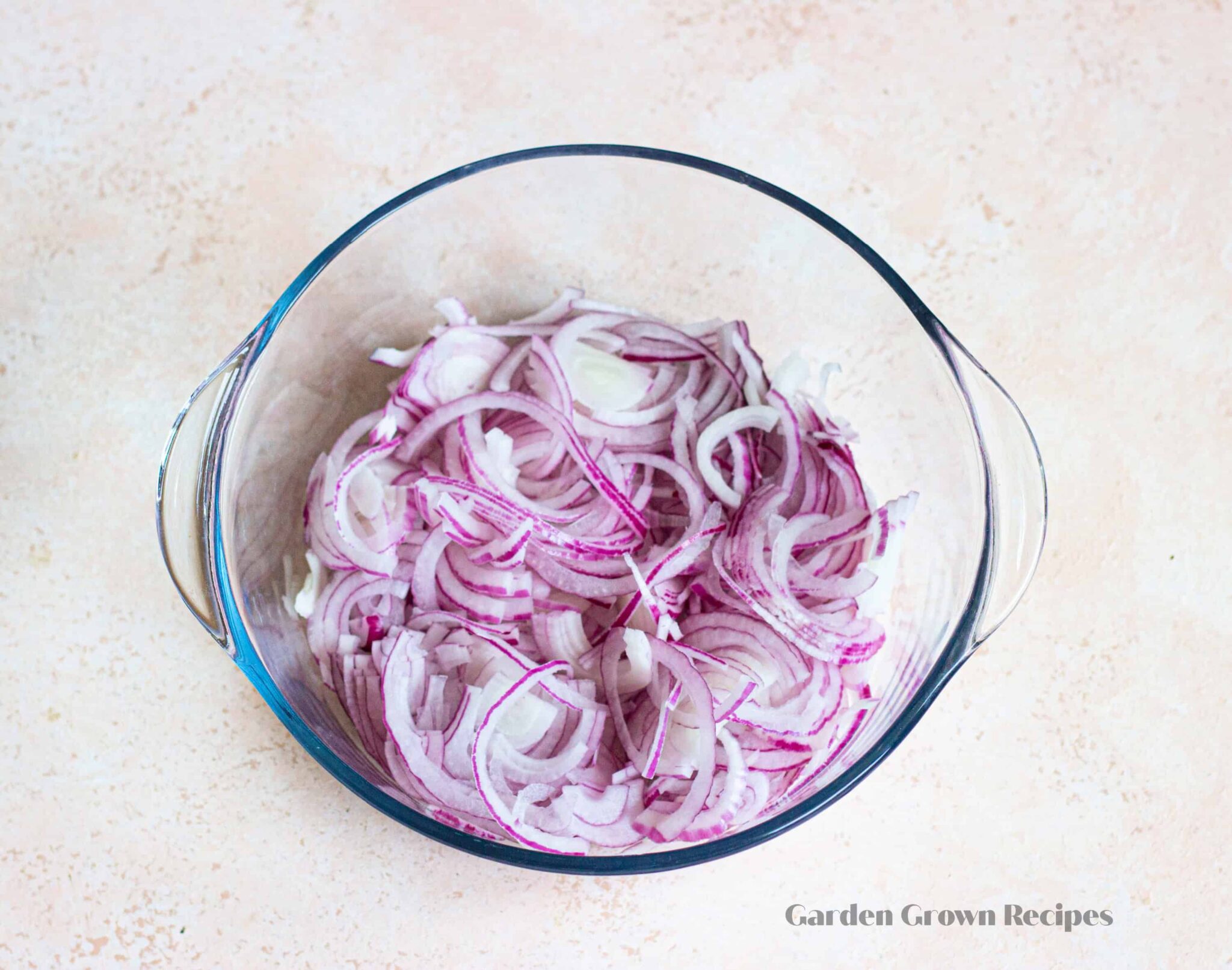 Easy Sweet and Spicy Pickled Red Onions Recipe