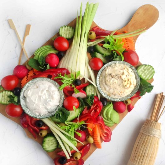 How to Make the Best Vegetable Platter with Fresh Veggies
