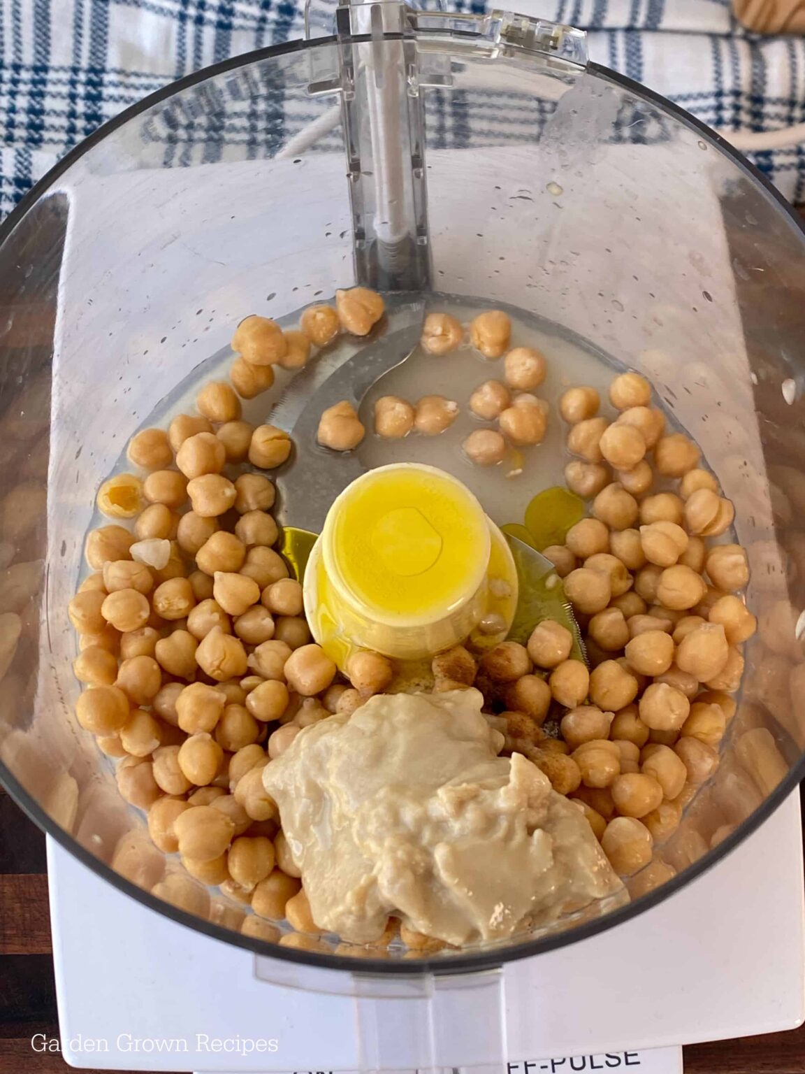 Creamy Homemade Hummus Recipe without Garlic