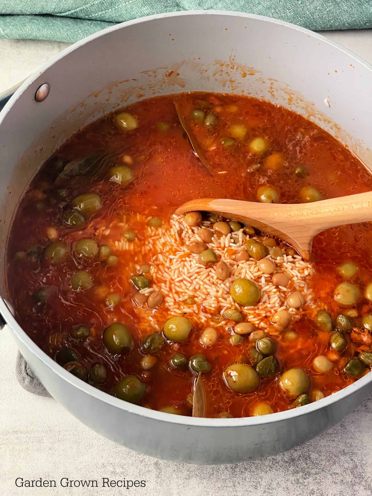 Puerto Rican Rice Recipe (Easy Arroz Con Gandules)